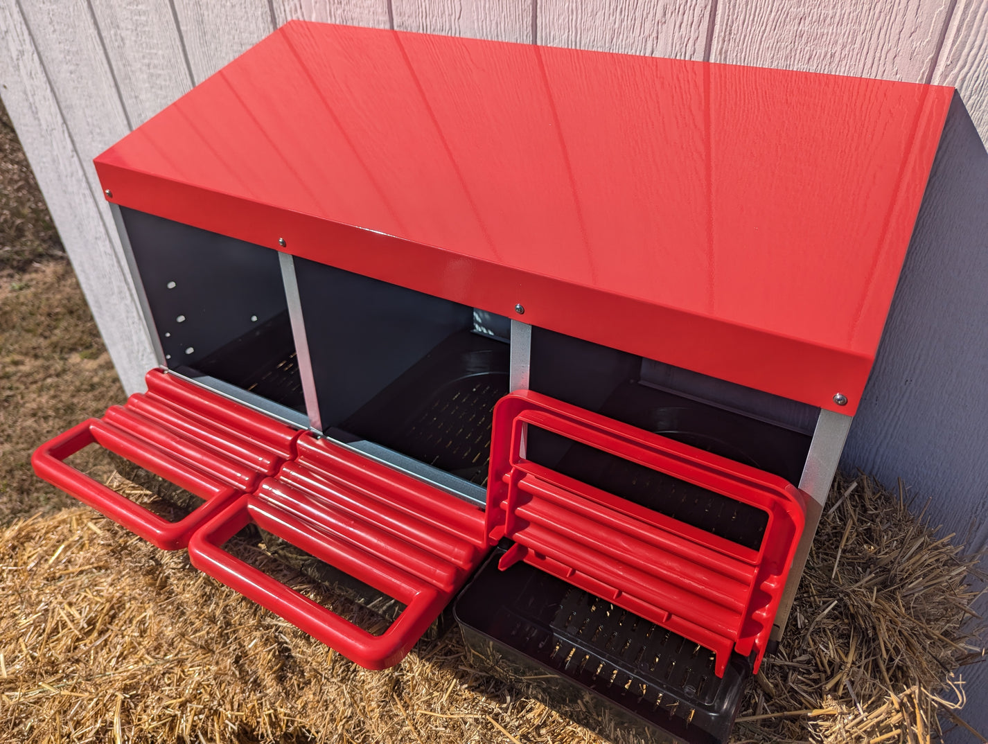 Hen's Choice™ - Roll Out Chicken Nest Box | Reversible - 3 Hole – Roll ...